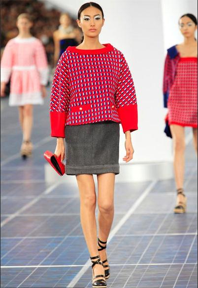 Qin Shupei: Once she became famous, she left Huayi boss and married ...