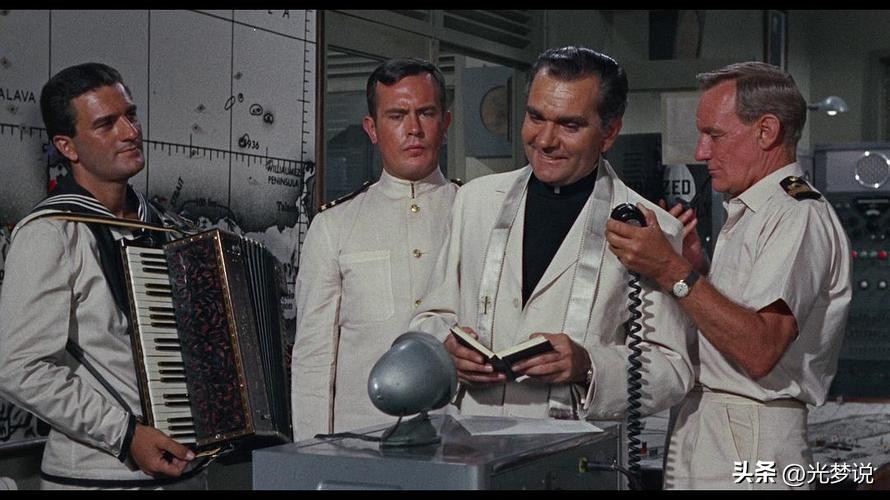 "Daddy Goose": From the way the film presents the theme of family, it ...