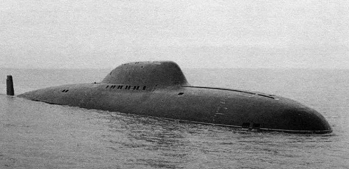 37 years ago, the Soviet nuclear submarine sank to the bottom of the ...