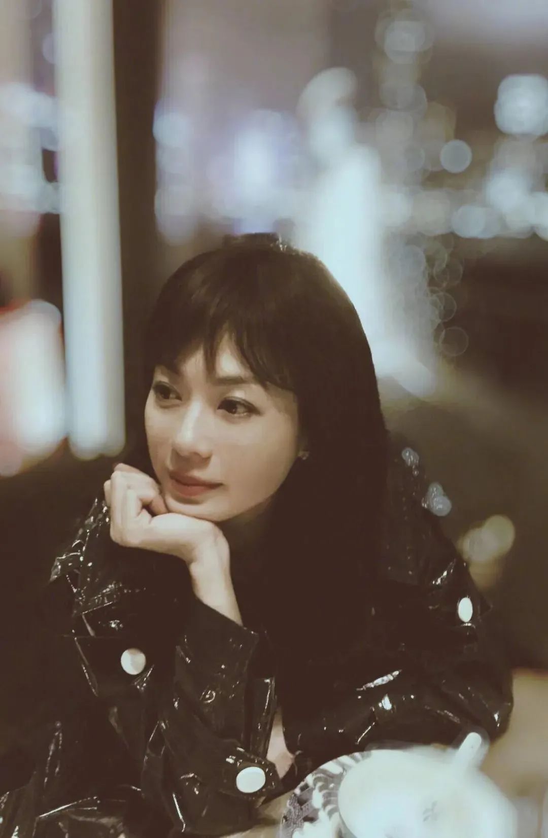 Zhang Keyi's life is so leisurely!Now 52 years old, she is single and ...