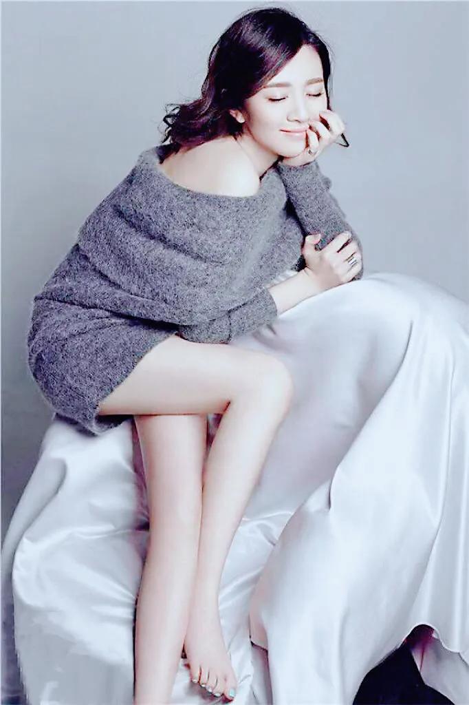 Star Wallpaper: Wang Xiaochen - iNEWS