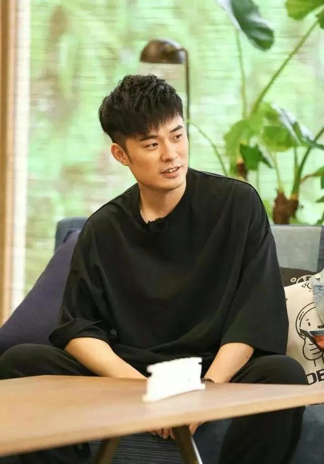 Gossip: Zhao Liying ab, Chen He, Dong Jie Pan Yueming, Zhang Zifeng ...