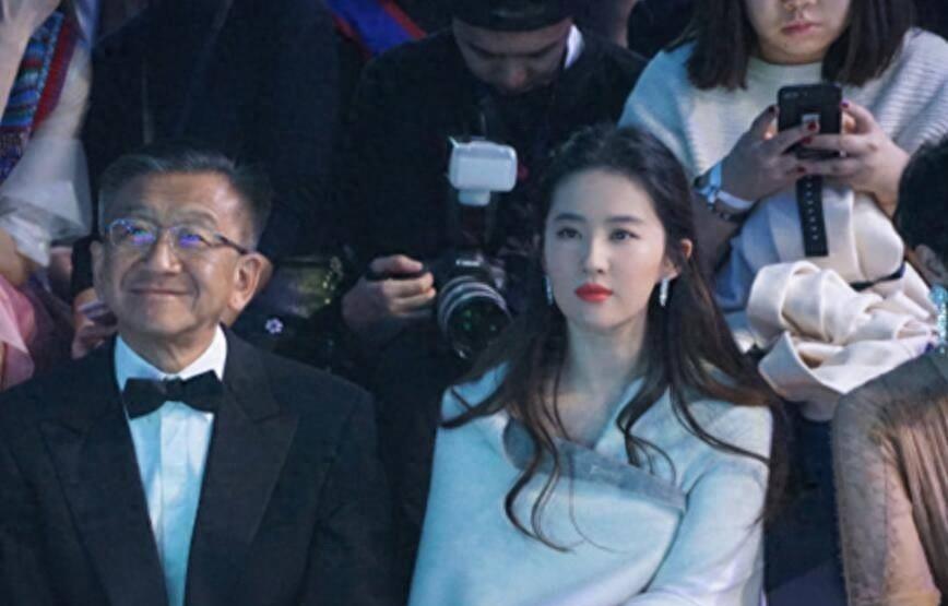 "Look back and smile" really shouldn't be forced into acting. Some ...