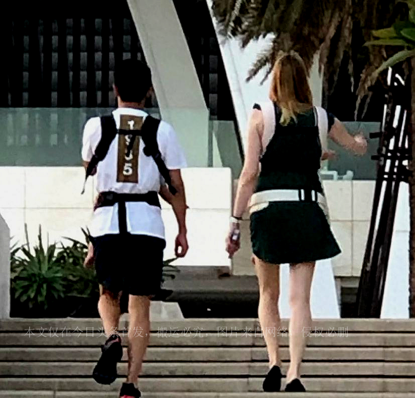Sa Beining and his wife take their mixed-race twins shopping, Li Bai's ...