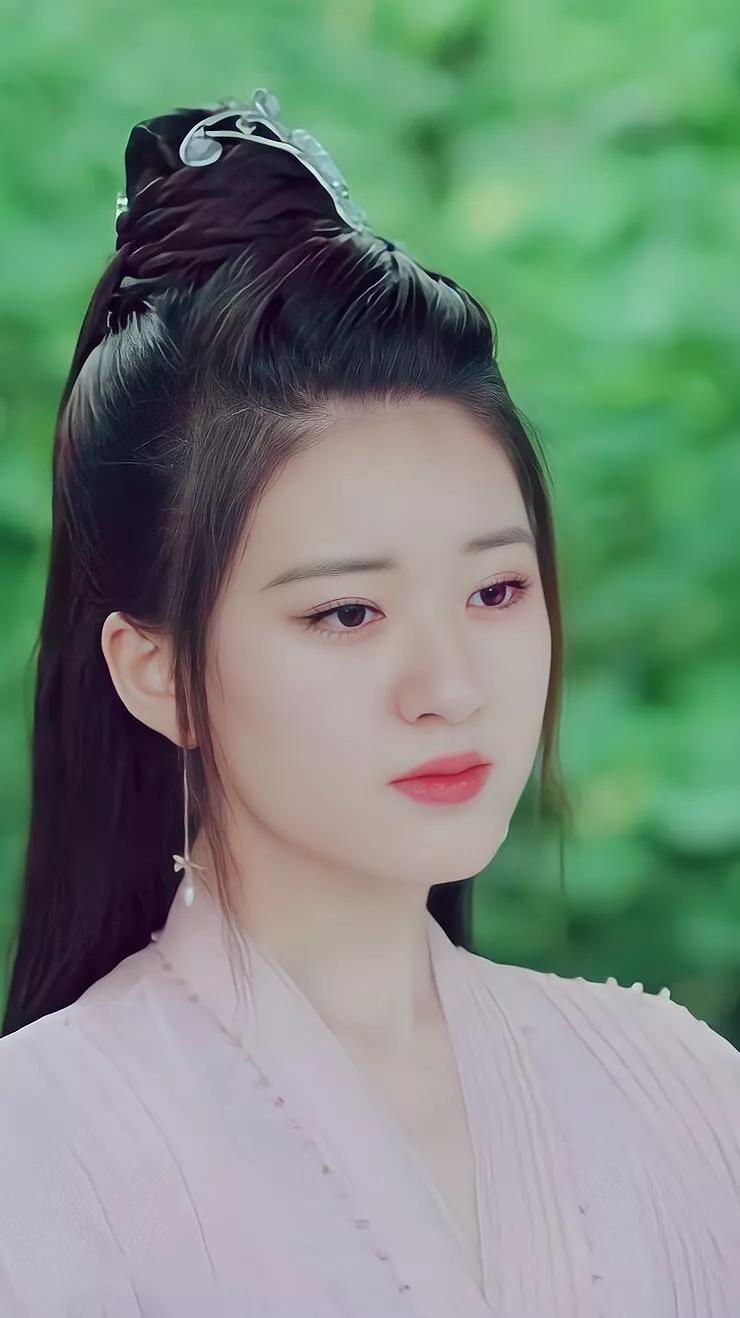 Zhao Lusi as Bai Fengxi - iNEWS