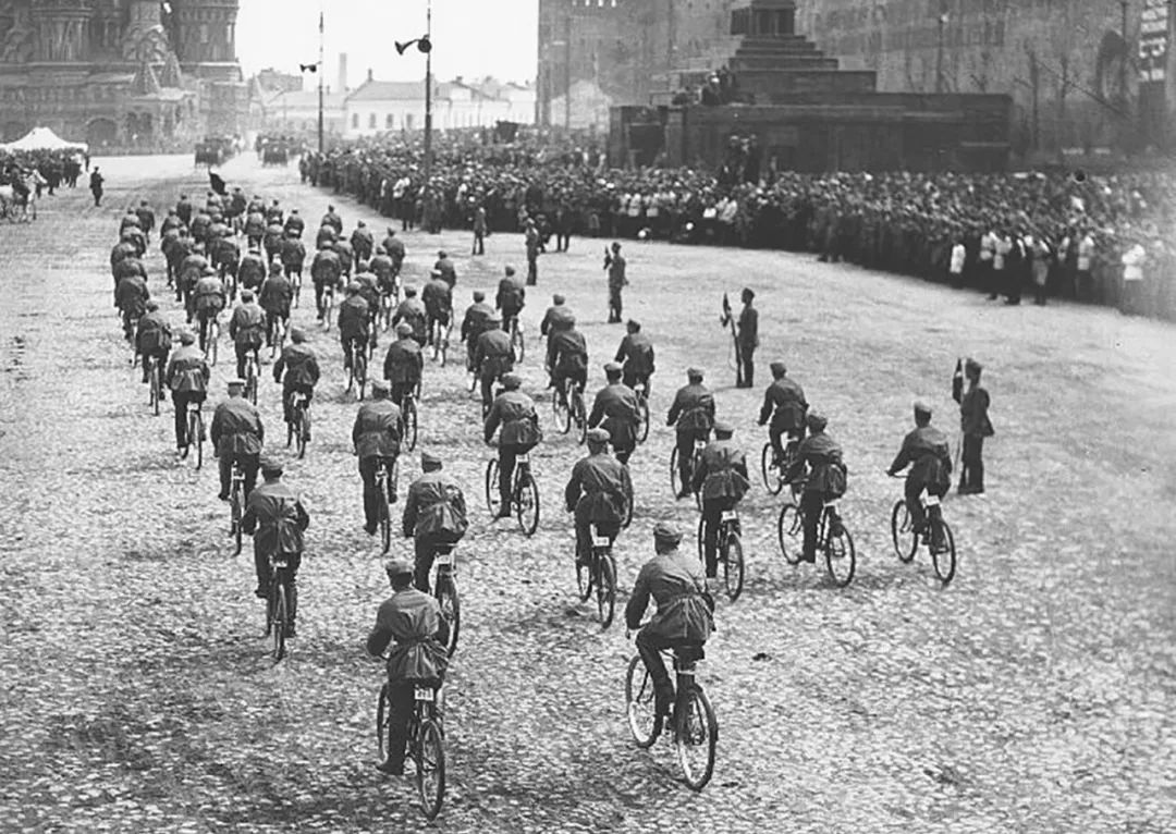 The history of the Soviet bicycle force - iNEWS