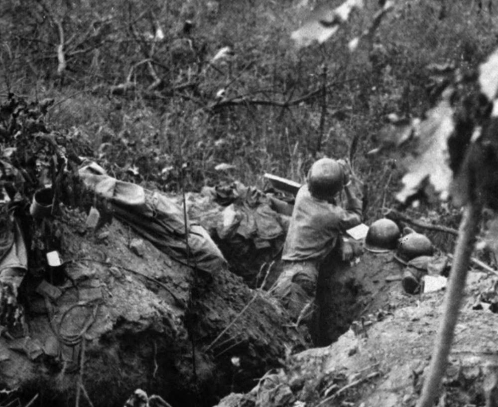 Luo Yuan: The Red One Company shoots the U.S. Army's ace company—the ...