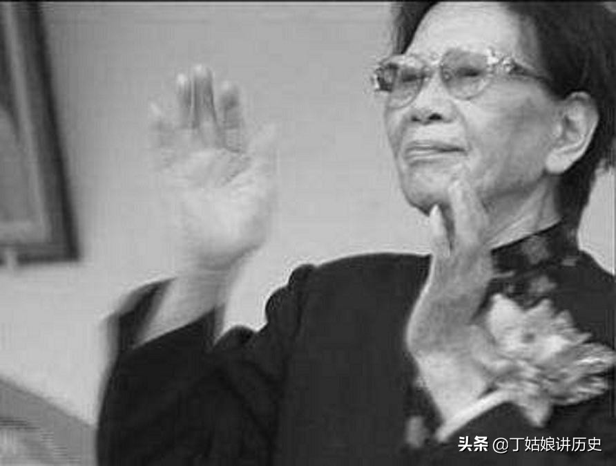 The military commander female major general Jiang Yiying, never forgets ...