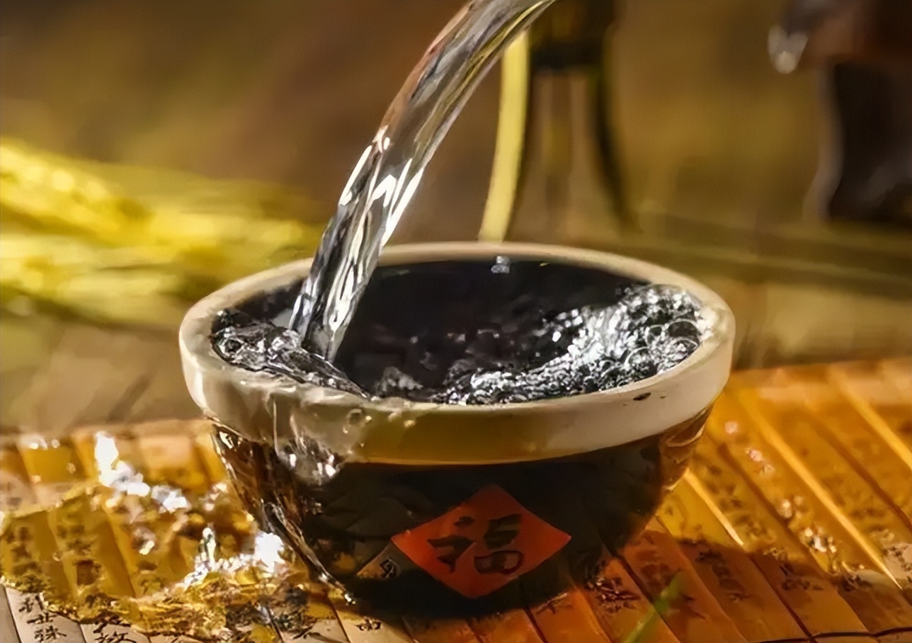 Drink with wine for breakfast, the more you drink, the better!3 places ...