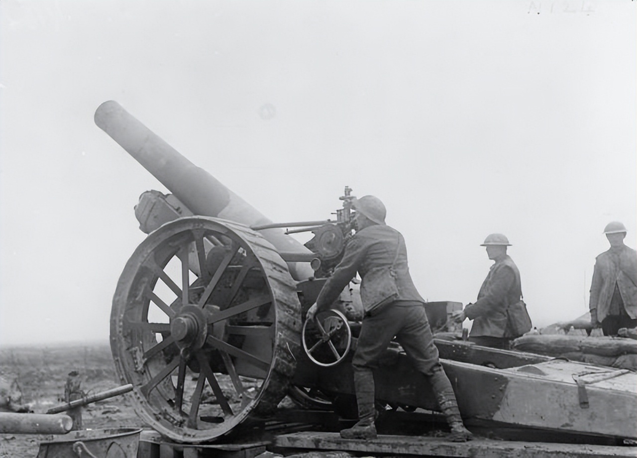 British standard heavy artillery during World War II: British 7.2-inch ...