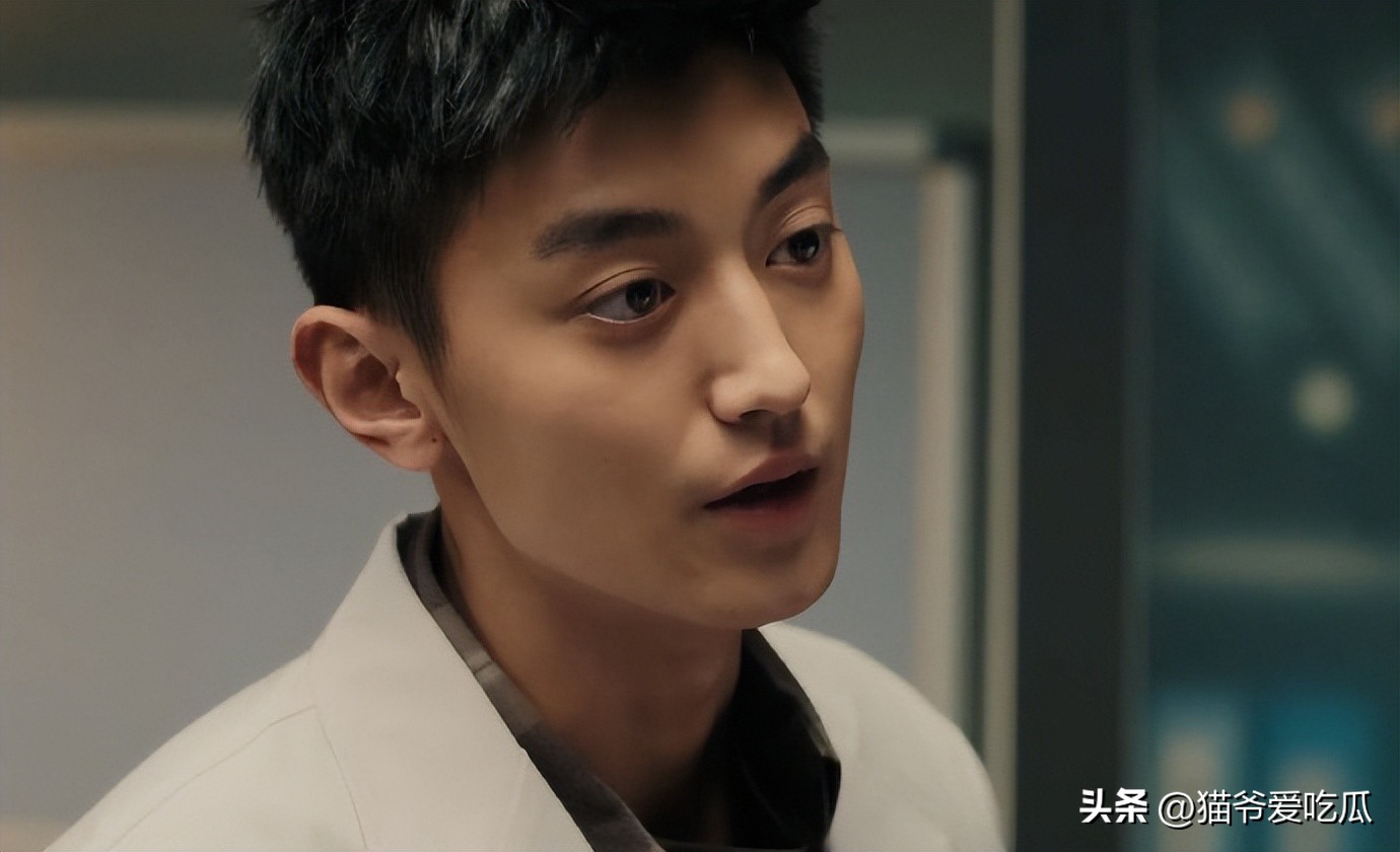 Who played Han Xilin in "The Awakener" - iNEWS