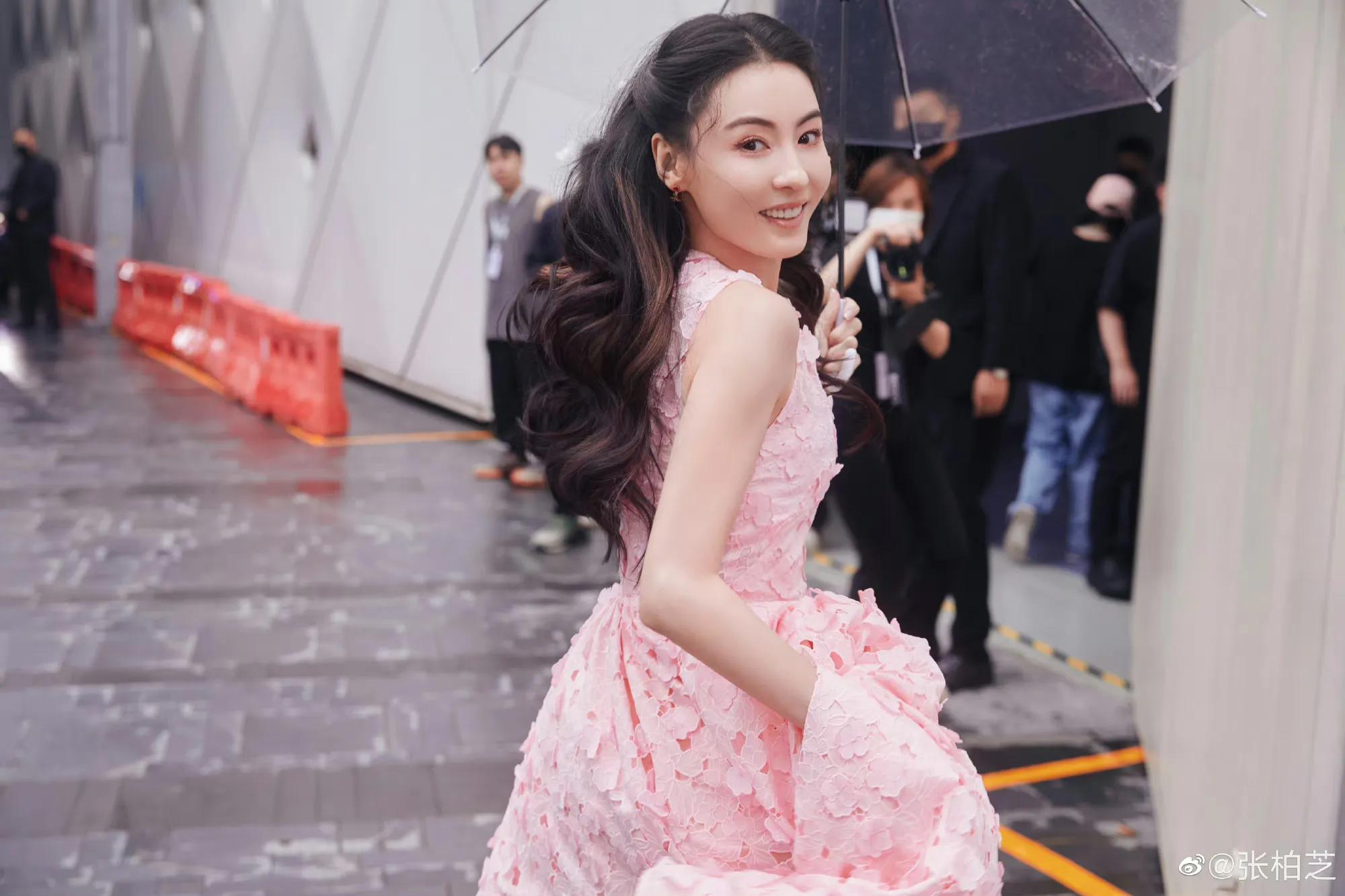 Cecilia Cheung's pink petal skirt photo romantic, elegant, soft and ...