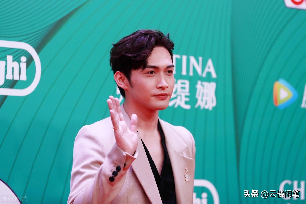 Bailu and Zhang Binbin's "Kunning" is "on the road", Jiang Xuening and ...