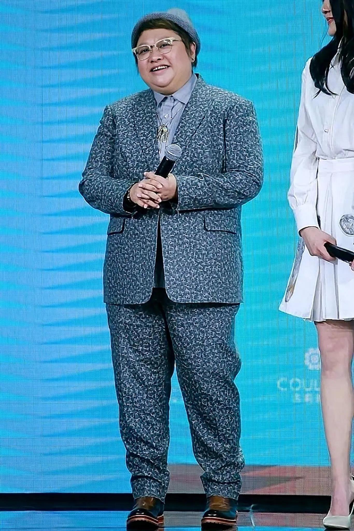 51-year-old Han Hong is thin and beautiful! Lose 40 pounds and wear ...