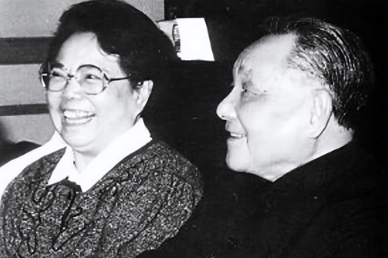 Zhuo Lin: A famous girl, she rejected Deng Xiaoping's proposal twice, and she has been in love ...