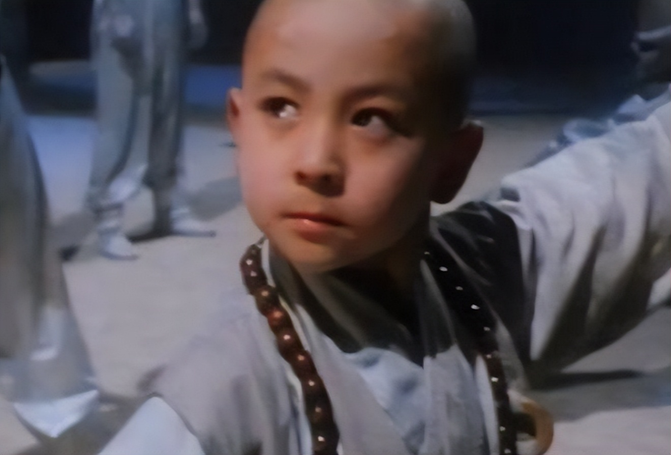 Child star Shi Xiaolong took his wife to see the villa. No one would ...