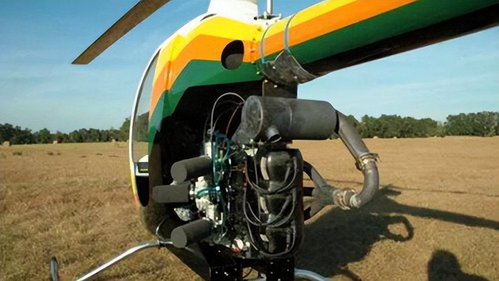 The smallest manned helicopter in the world - iNEWS