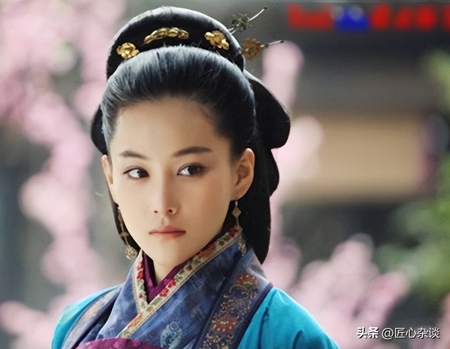 Why does the more I read "Liang Hongyu", the more I think she is reborn ...