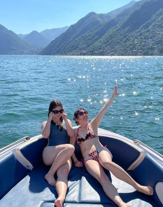 A recent photo of the 53-year-old former CCTV host was exposed, showing off her good figure in a ...