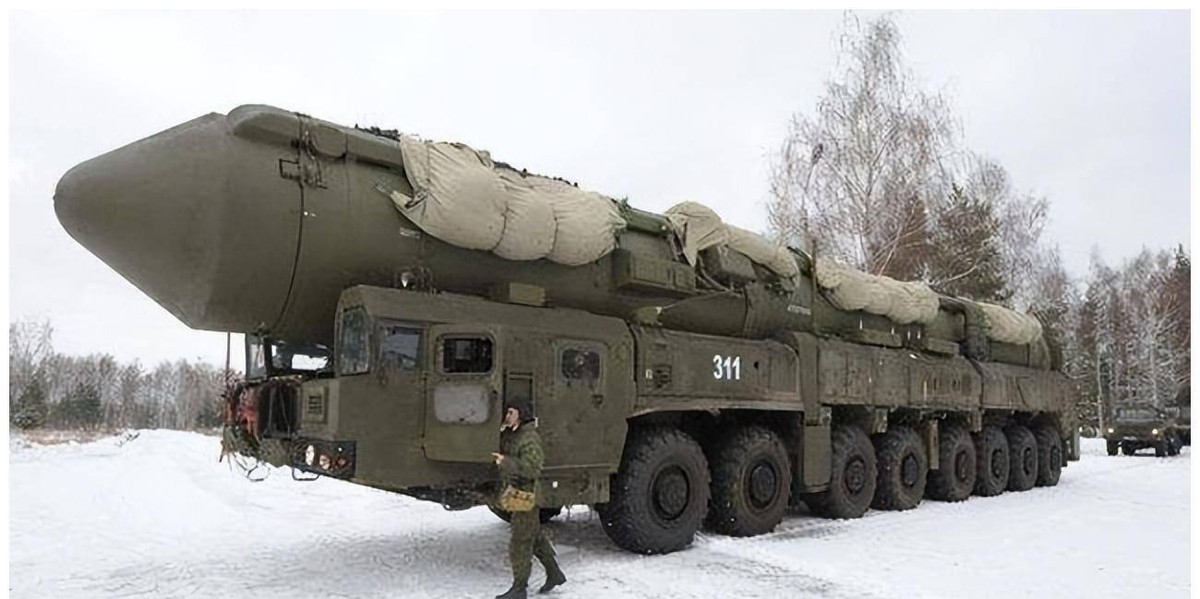 Comparison of the range of the five permanent intercontinental missiles ...