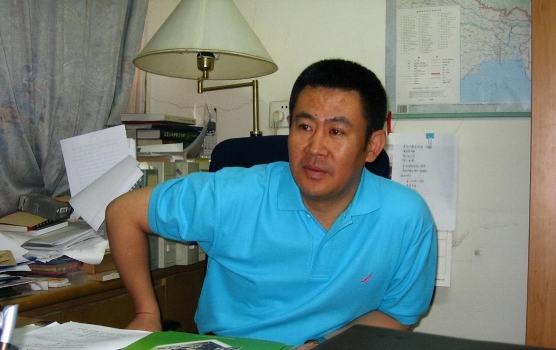 Review: CCTV host Zhao He died only 6 months after retirement, leaving ...