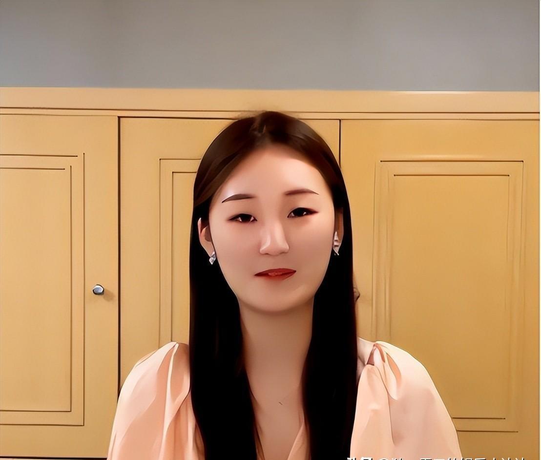 There is no need to feel bad for the smart man Zhu Zhiwen, he is good ...