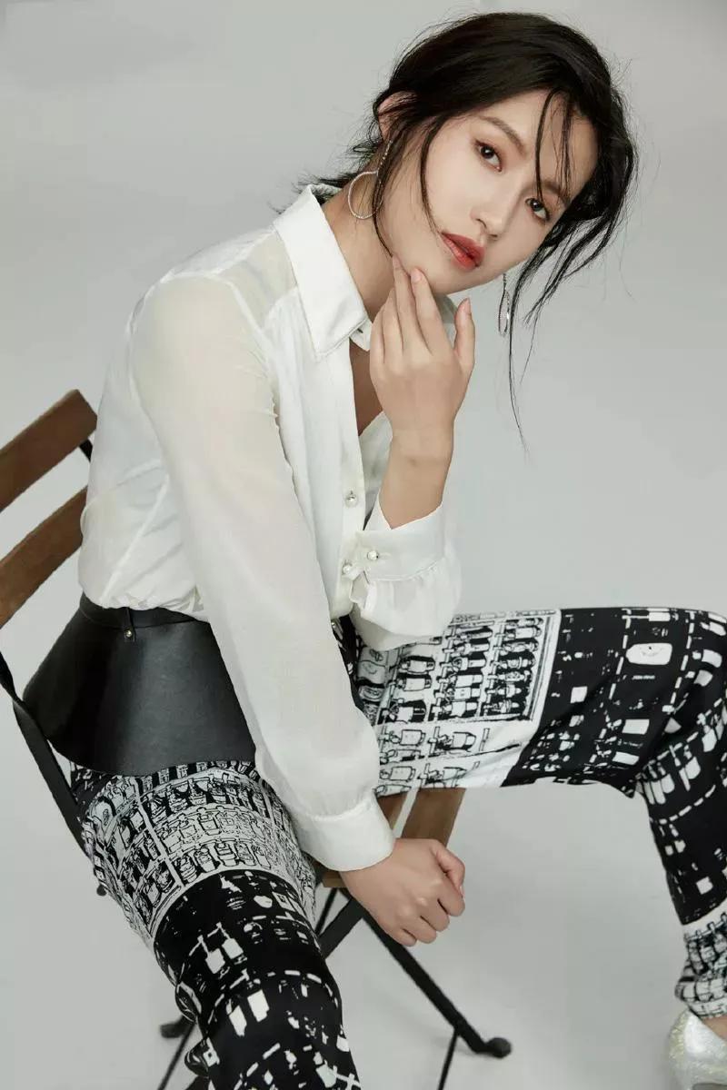 Share pictures - temperament goddess Su Qing - iMedia