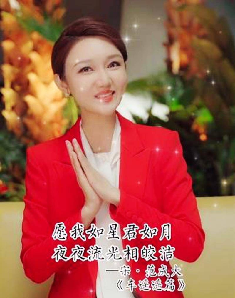 CCTV Host Long Yang: Known as "Little Dong Qing", 34 years old and ...