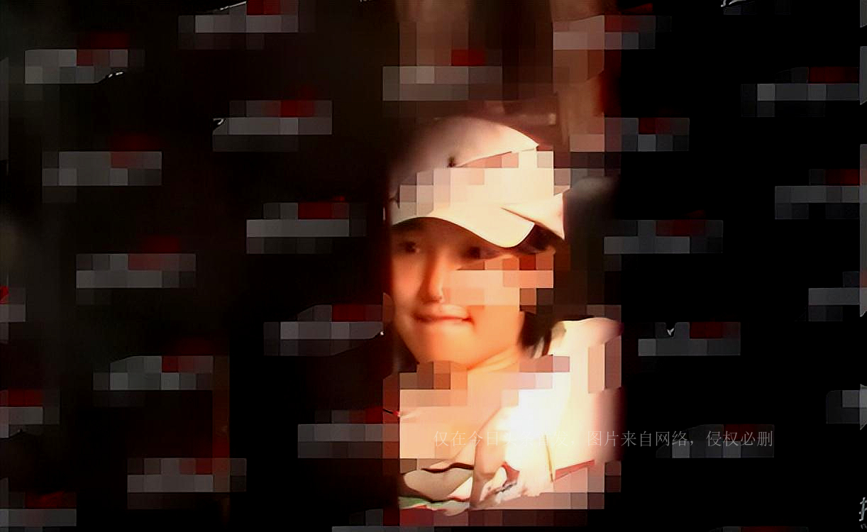 Bai Baihe took her boyfriend to have a dinner with Tong Dawei. She held ...