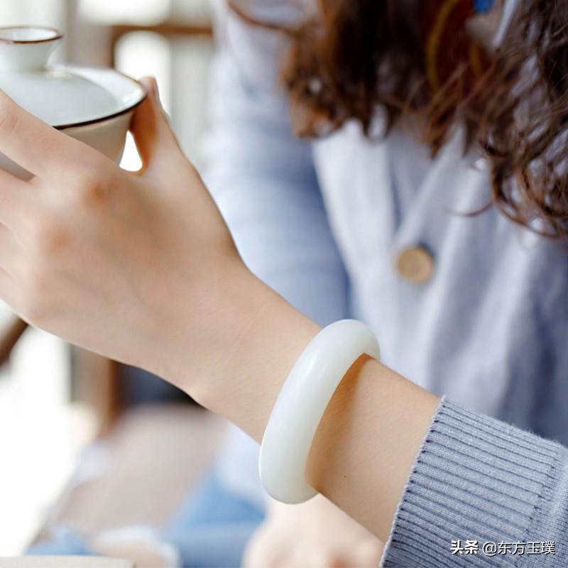 Jade bracelets to buy big or small?How to measure the ring of a jade ...