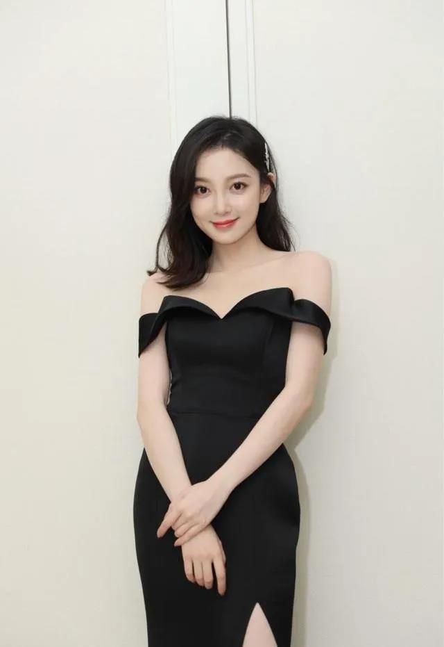 Wang Xiaomin, she is so beautiful, why is she not popular? - iMedia