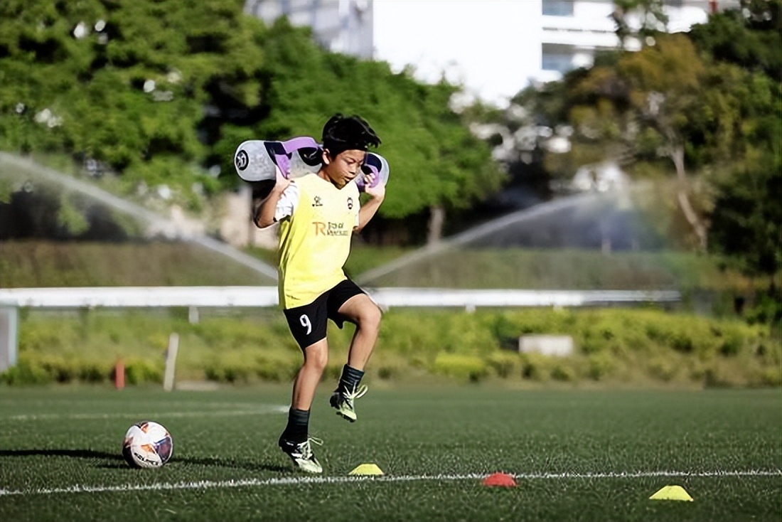 In the beginning of the school season, the FluidX fitness good habit ...