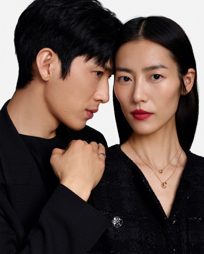 Yang Zi, Jiang Qiming VS Jing Boran and Liu Wen, whose couple outfit is ...