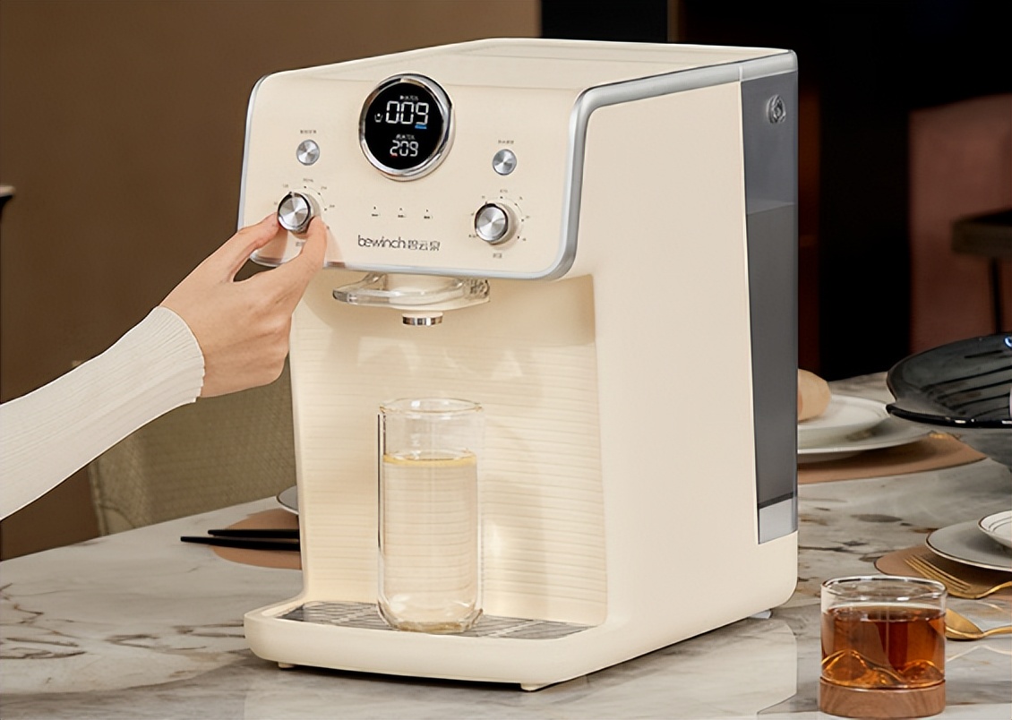 Introduce five easy-to-use all-in-one direct-drink heating machines ...