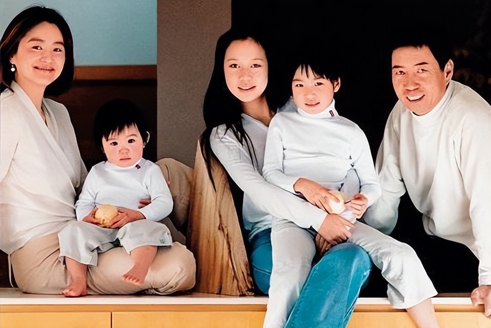 67-year-old Lin Qingxia's two daughters live a low-key private life ...