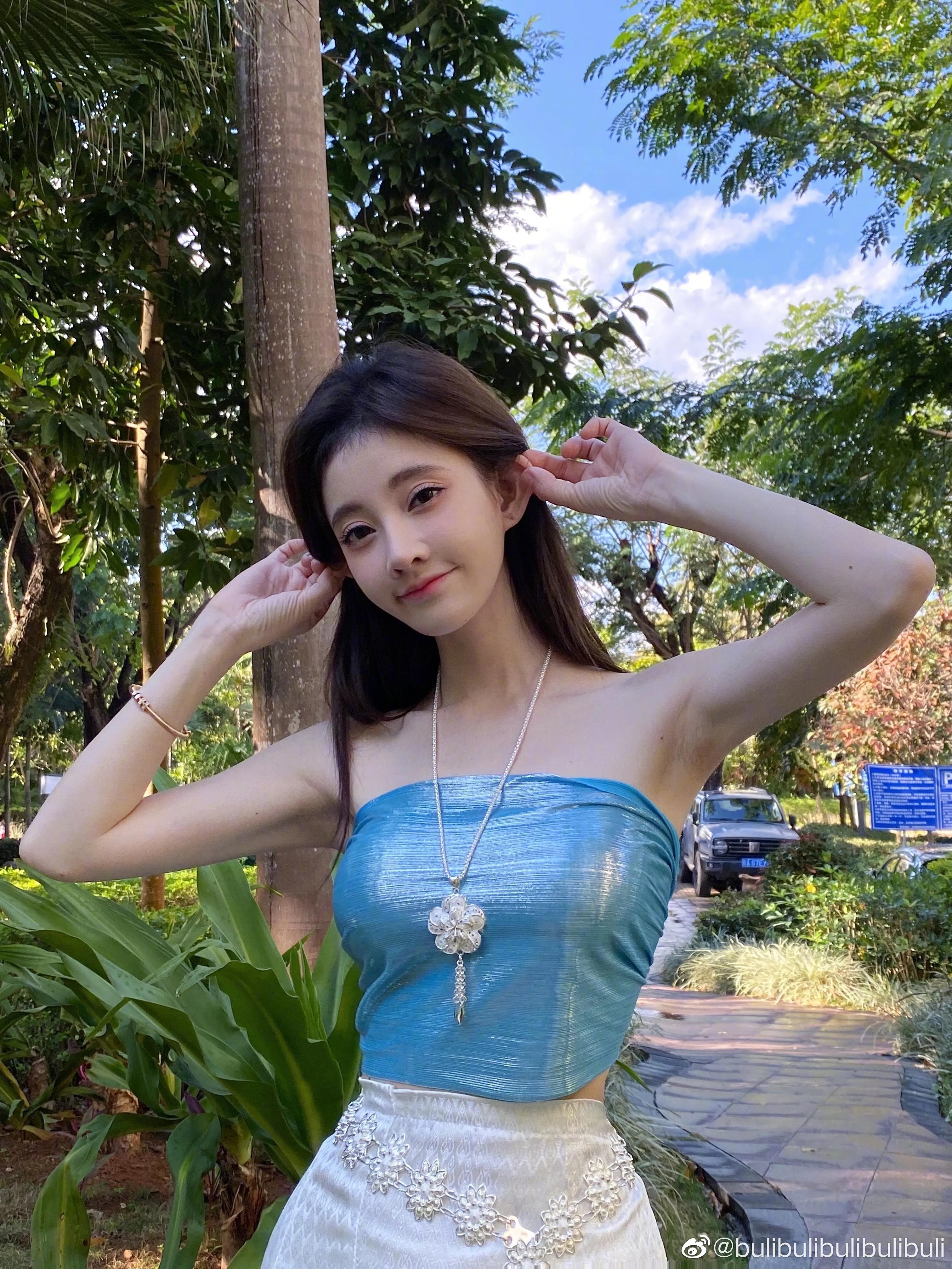 Feng Timo, an online celebrity with both face value and voice, travel ...