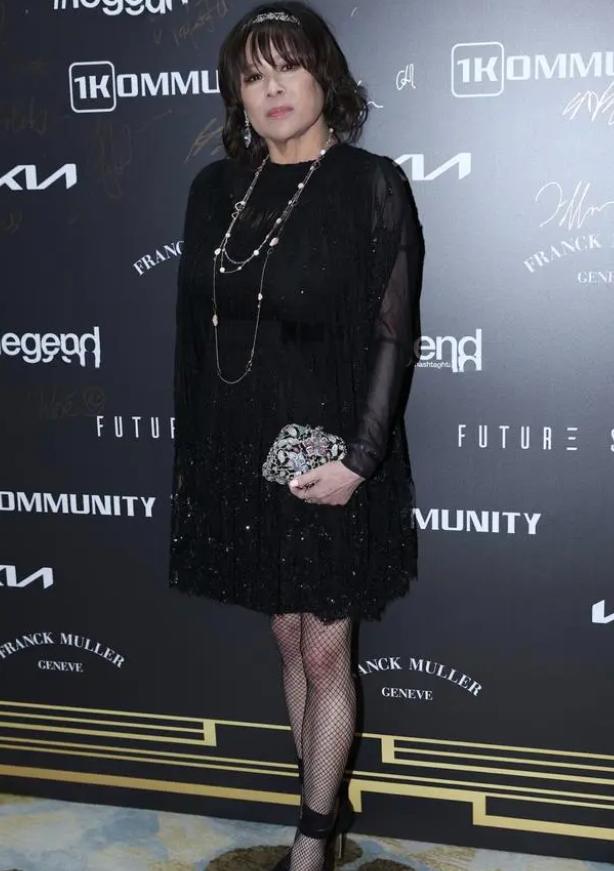 Hong Kong socialite Rong Wenwei rarely made an appearance, and He ...