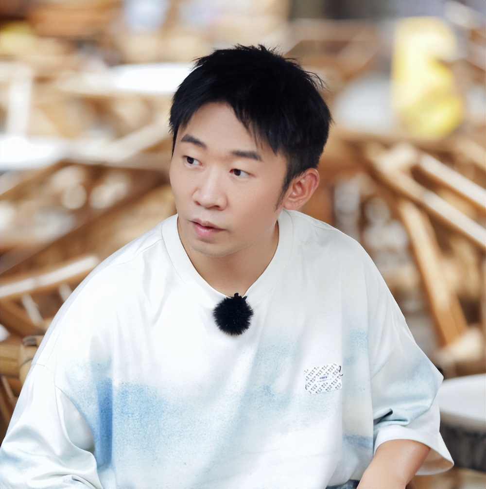 Yang Di, who left Xie Na, was "bitten back" by the traffic after all ...