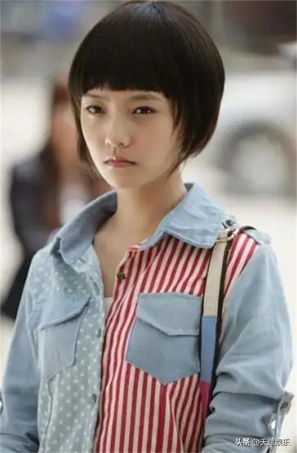 Look at the photo of film and television actress Lin Yuan in the 38 ...