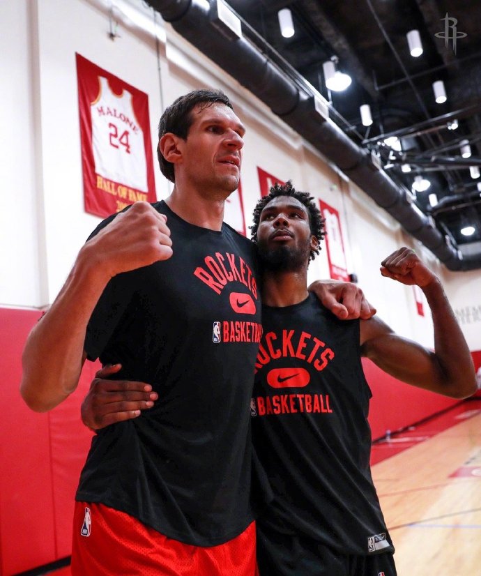 21+8 and then 24+8!The Rockets really picked a treasure, and the coach ...