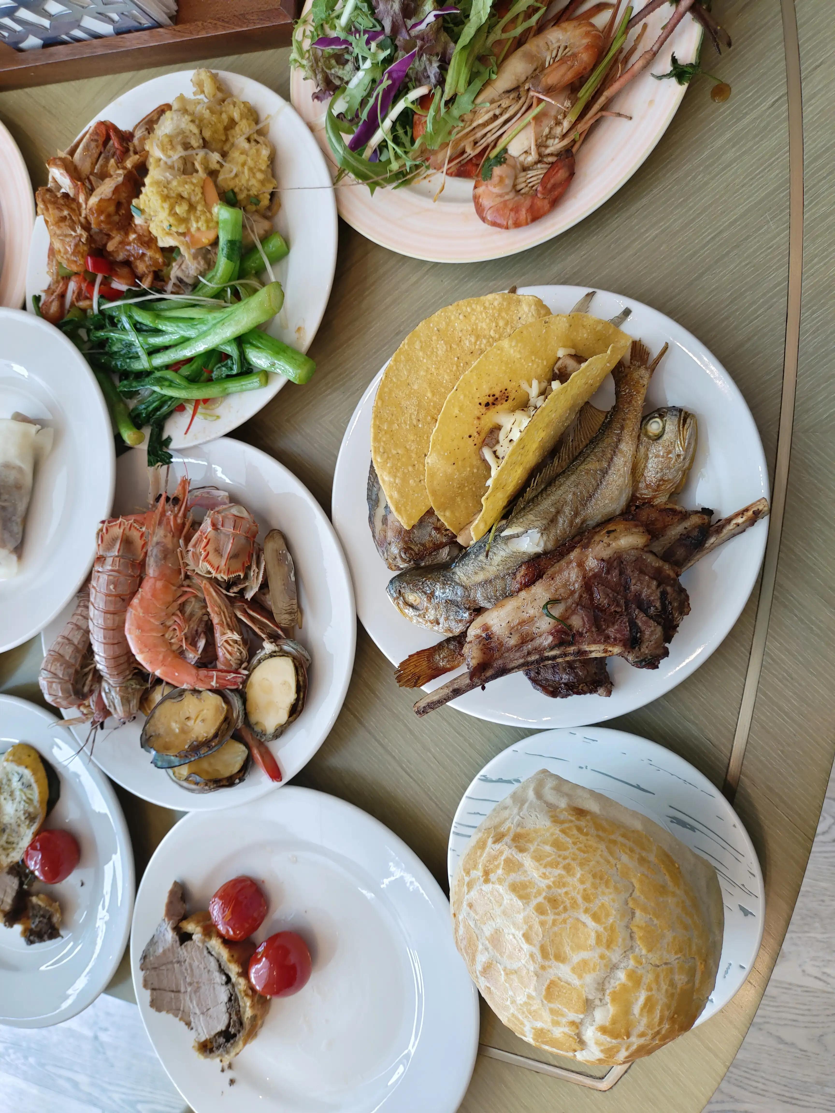 All Day Dining Buffet at Hilton Beitou Hotel - iNEWS