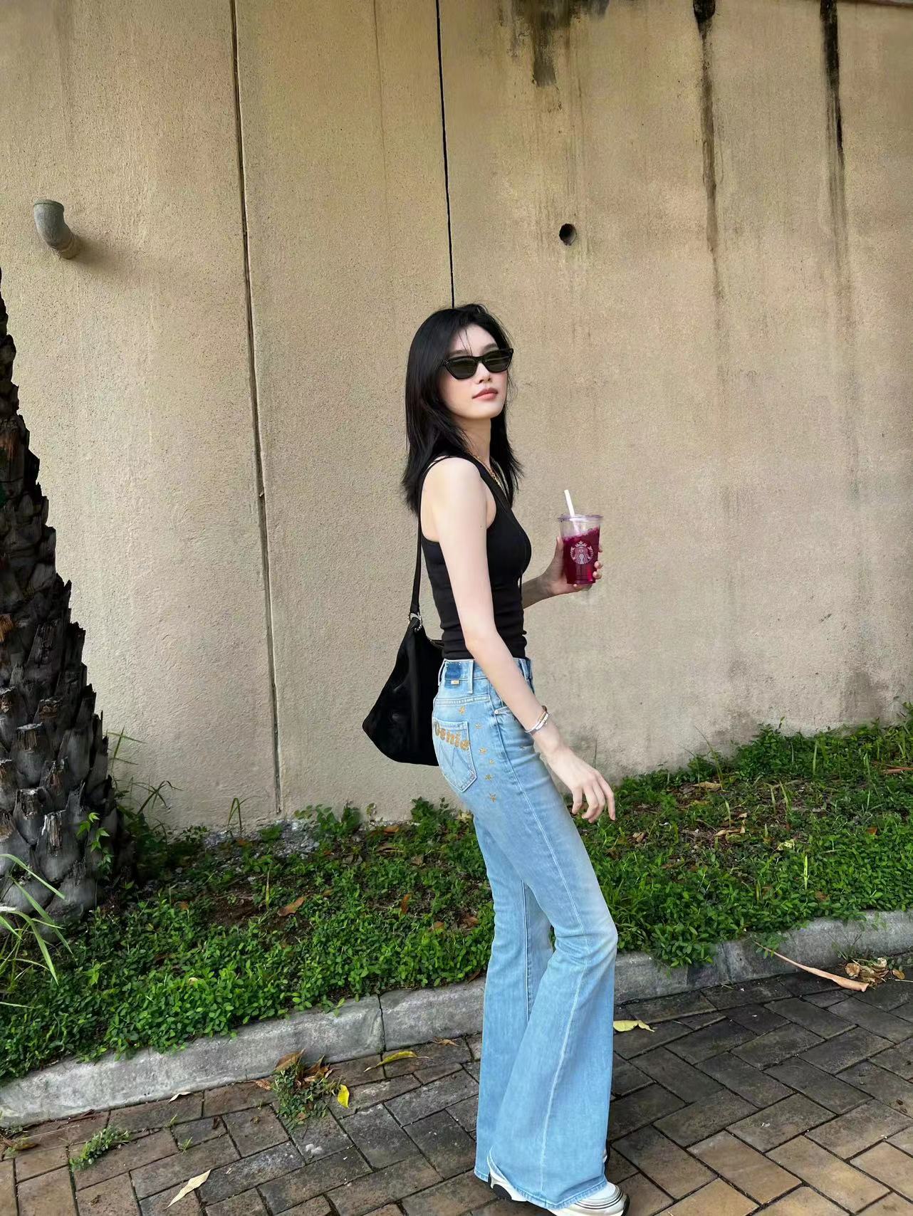 Shanghai supermodel Xi Mengyao posted sweet and cool photos! Wearing a ...