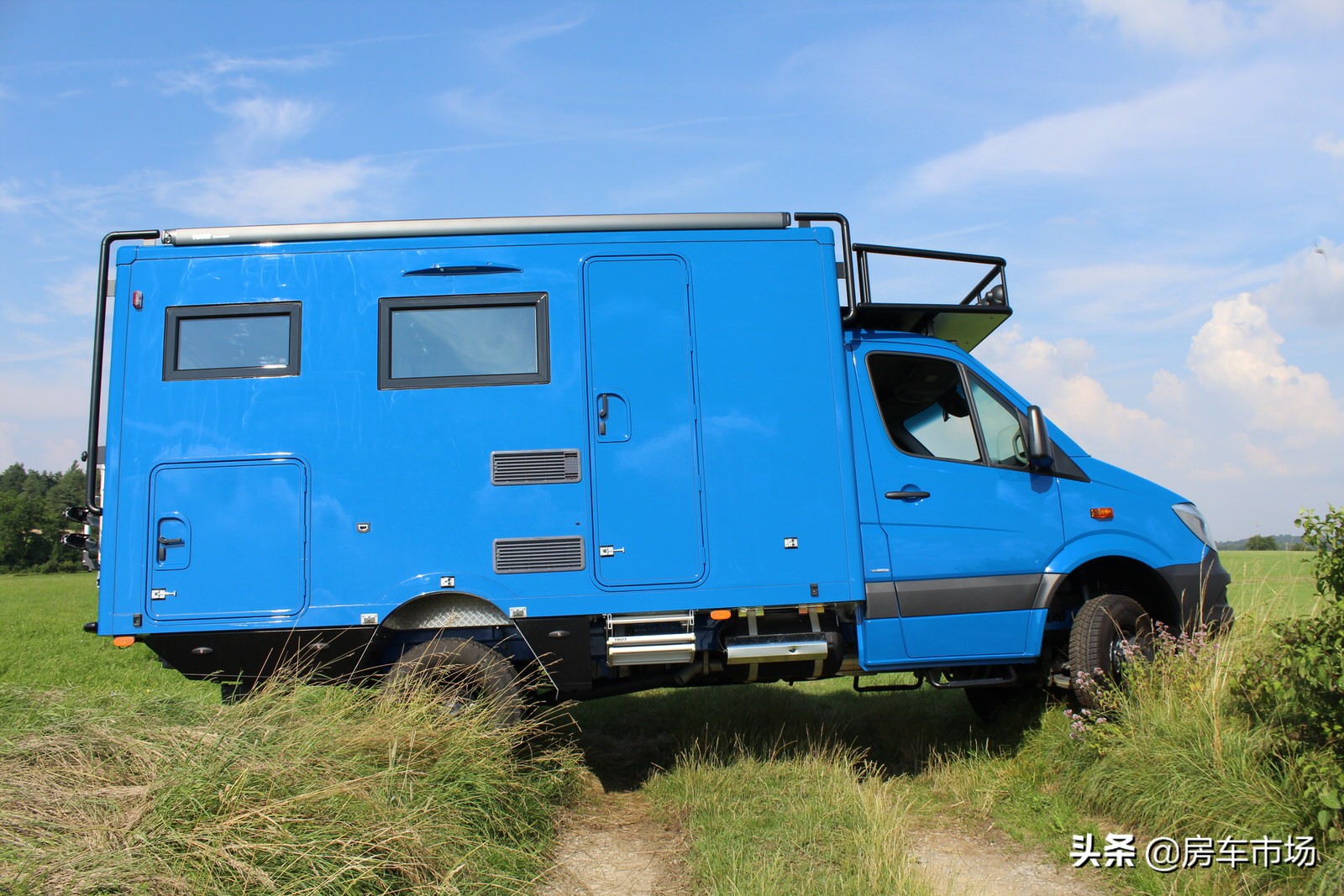 Mercedes-Benz box-type full-time four-wheel drive car, 3.0T diesel ...