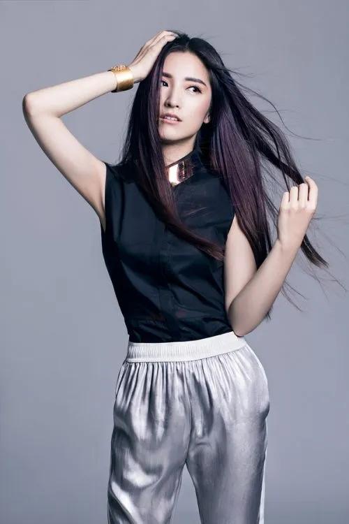 Pan Chen is as elegant and fresh as a fairy, and the goddess without ...