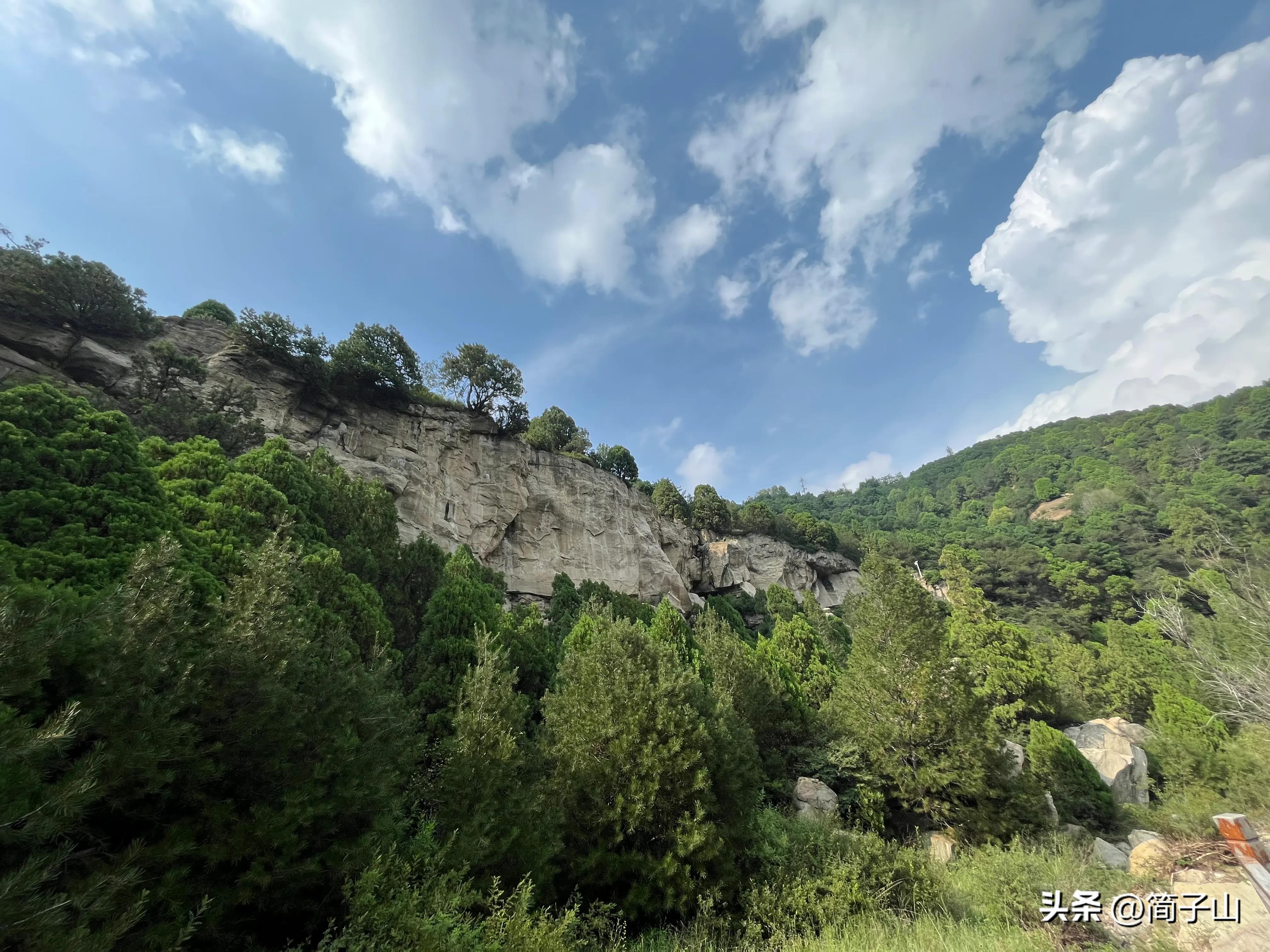 Shanxi Taiyuan Tianlong Mountain Summer Tour - iNEWS