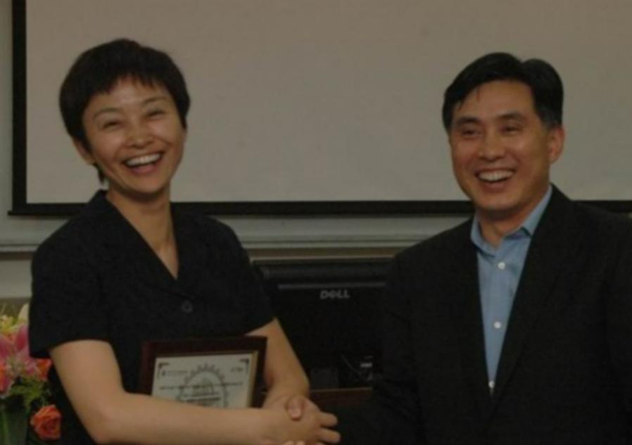 Bian Mei, the first female bodyguard in China - iNEWS