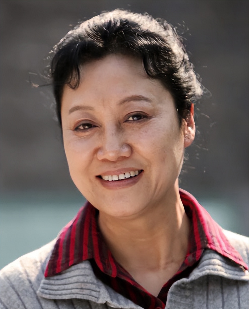 Che Xiao's mother, Wang Liyun, posted a message late at night: Good boy ...