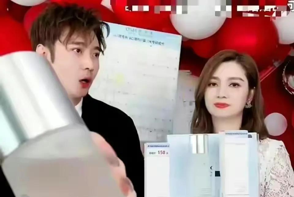 Zhang Danfeng and Hong Xin shared a straw during the live broadcast ...