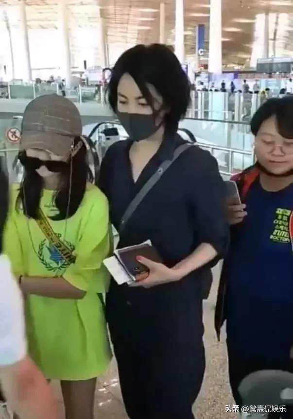 16-year-old Li Yan suspects puppy love, spends extravagant shopping ...