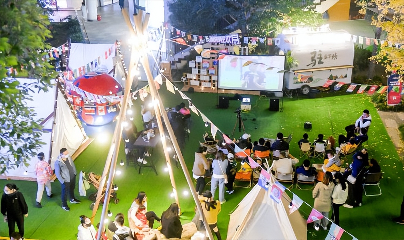 Beer + barbecue + crayfish + camping, this tavern in Moon Bay is full ...